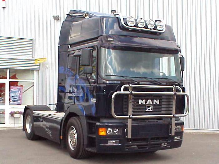 MAN-F2000-M2000-Bullfaenger - HS Schoch